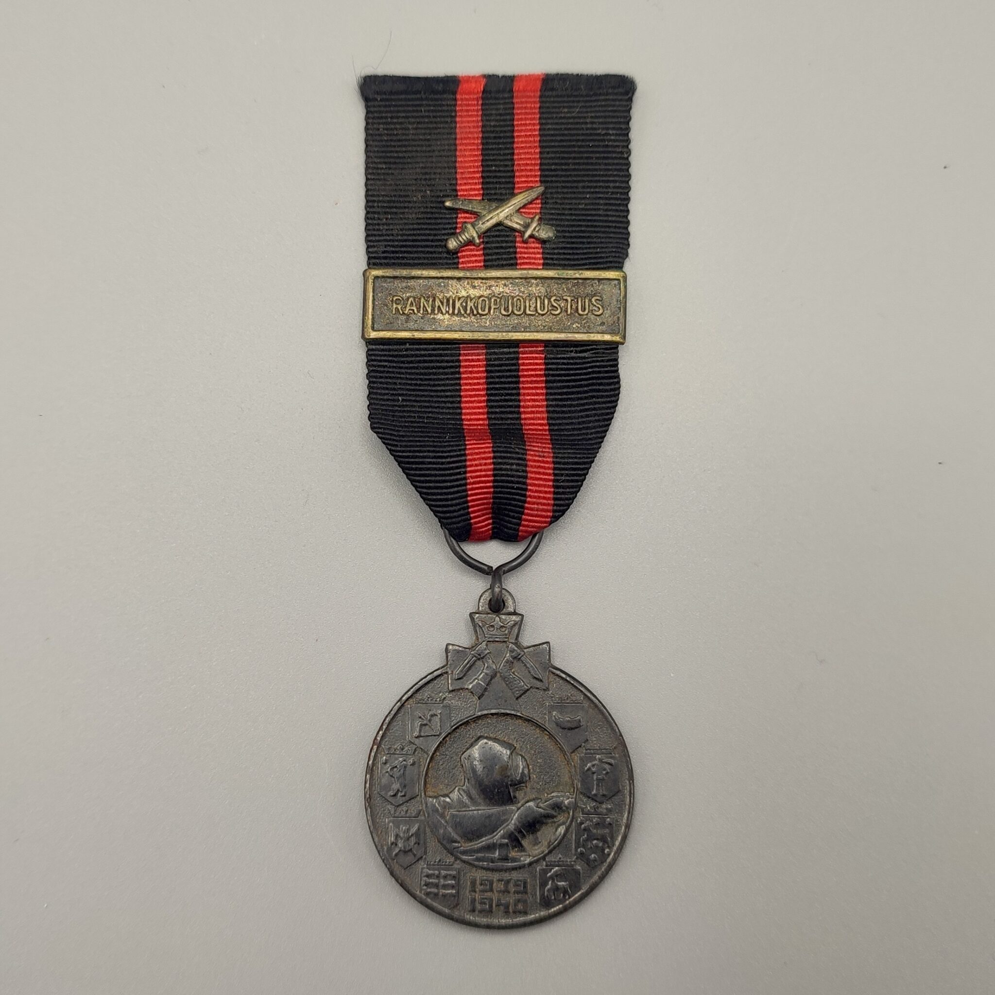 FINNISH MEDAL OF WINTER WAR WITH SWORDS – Peter Mustonen